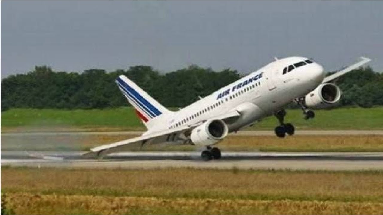 Crazy Aviation Moments and fails - Part 2 - YouTube