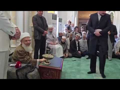 Menzil'de eğitimlerini tamamlayan hocalarımıza Seyda Hazretleri hayır dua da bulundu#menzil #medrese