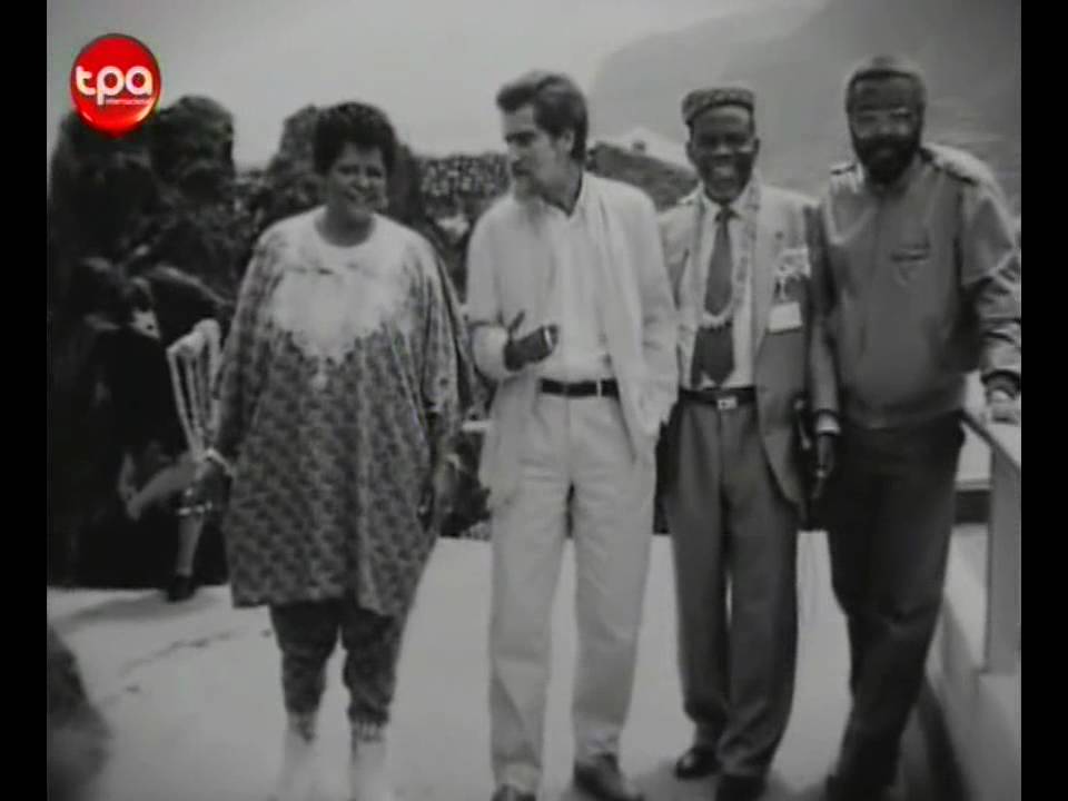 Pepetela Escritor Angolano - YouTube