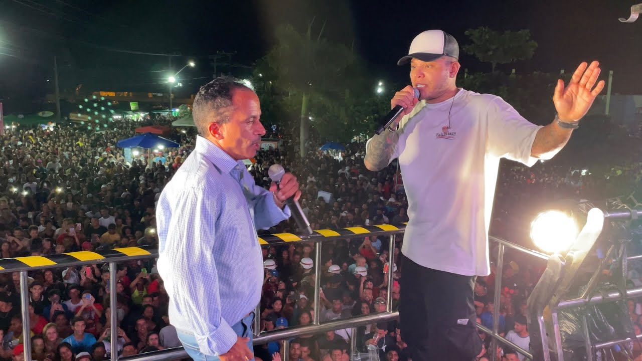 Manoel Gomes caneta azul e TIERRY em show Carnaval Porto Seguro Bahia ...