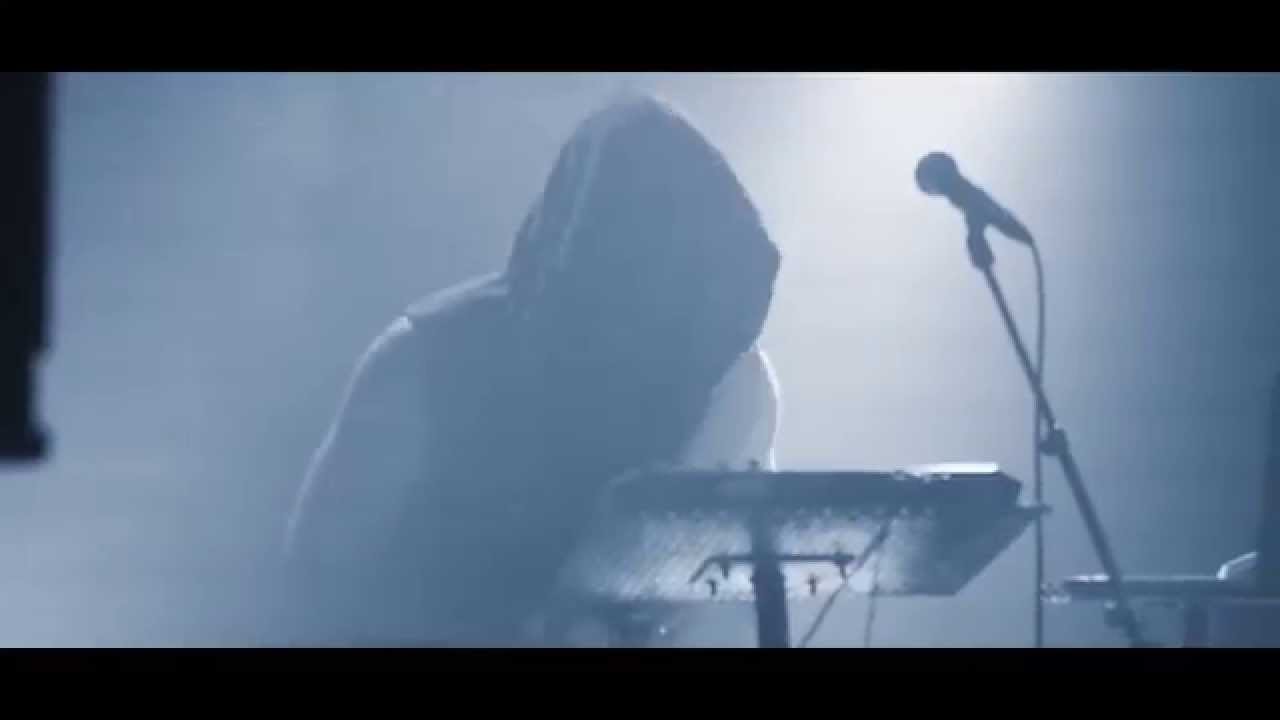 FLESH - I wanna see you bleed (music vidéo) - YouTube