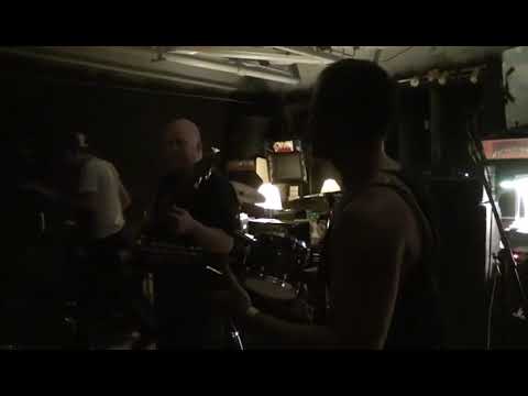 Electro Quarterstaff at the Death Trap 2010 - YouTube