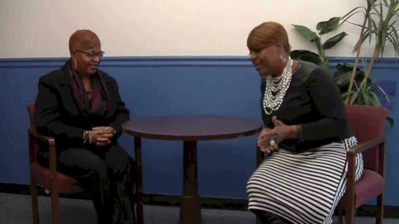 The Audrey Wiggins Show with Singer Bernita Ewing - YouTube