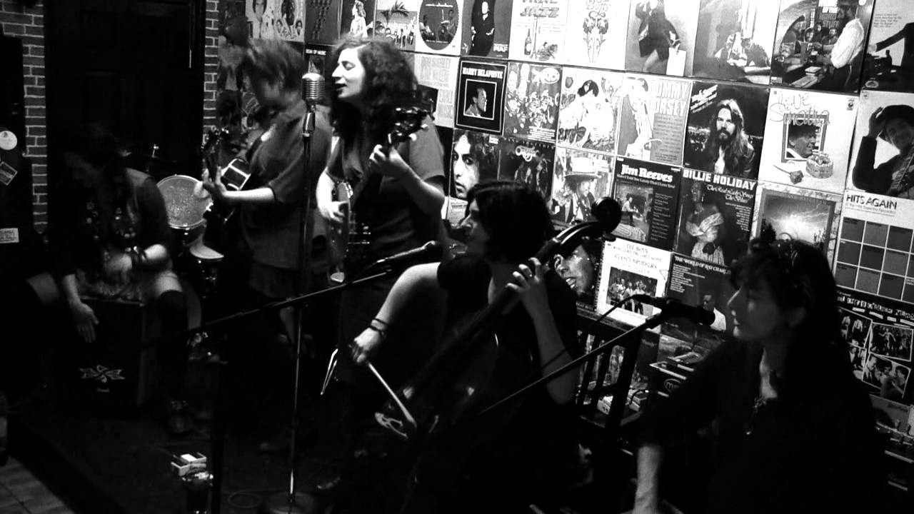 Dana Immanuel & The Stolen Band@Luna Lounge - YouTube