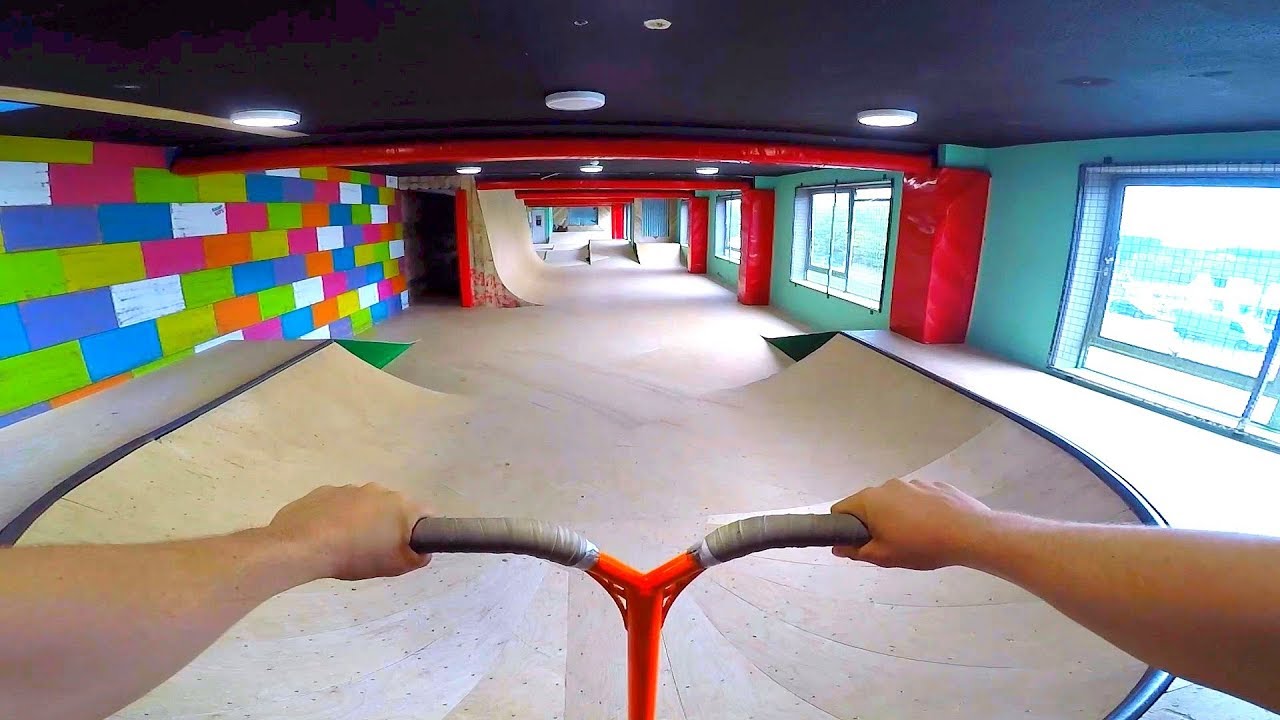 TOP SECRET LIVING ROOM SKATEPARK ON SCOOTER! - YouTube