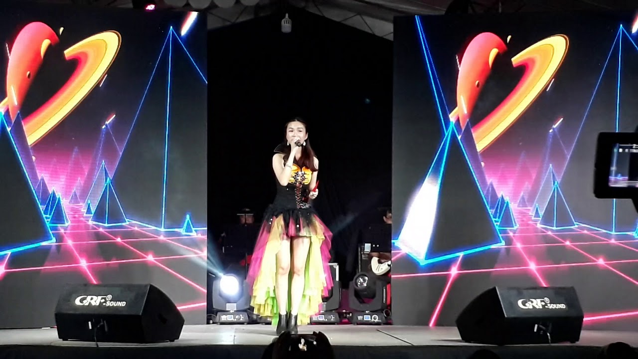 Getai Show at Bishan, Singapore, June 2, 2018 - YouTube