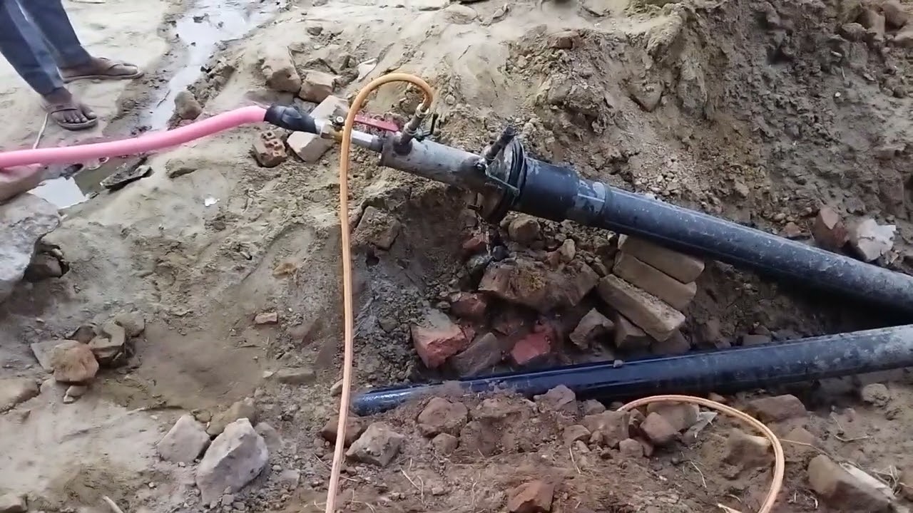 Hydro test of hdpe pipe pn no 6 - YouTube