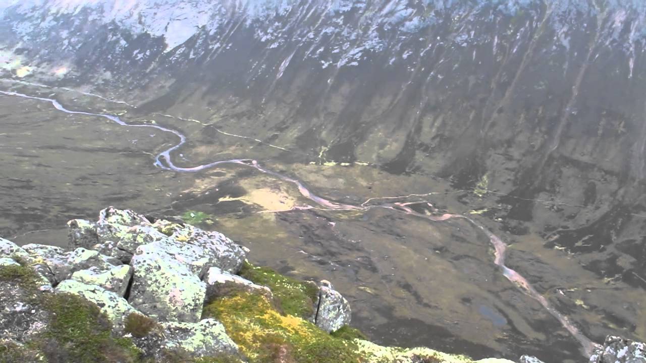 Visit to the Cairngorms: Devils point summit quick video - YouTube