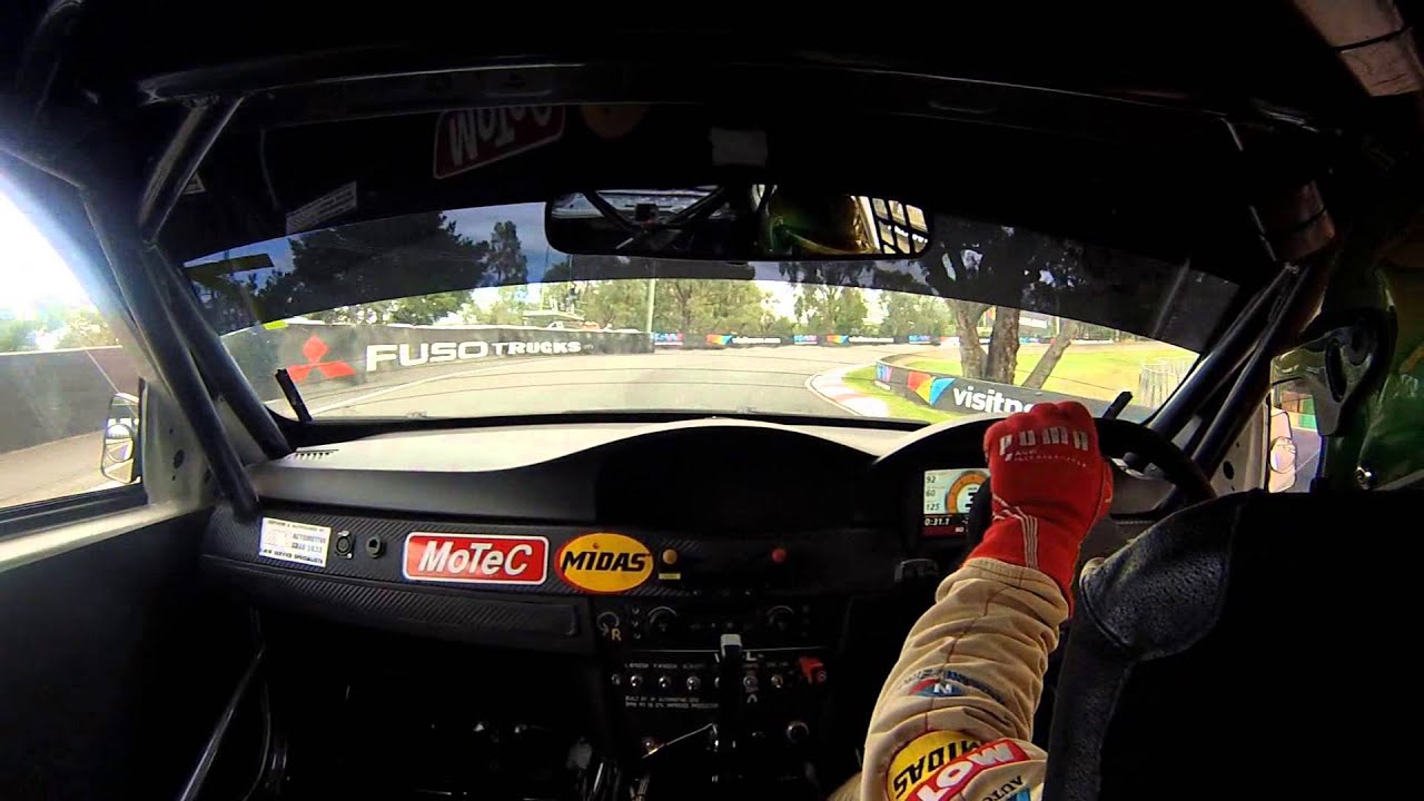 Justin Wade / BMW M3 / Bathurst 2016 / Race 2 - YouTube