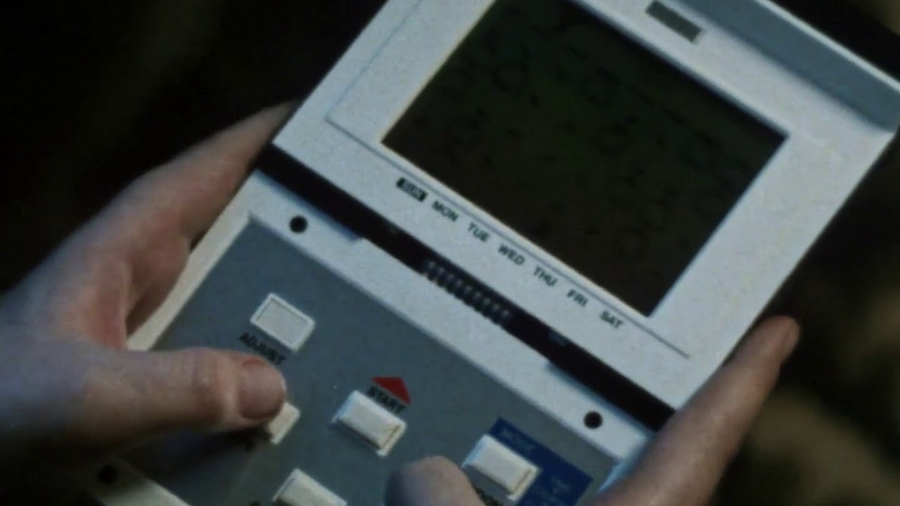 Epoch Game Box Penta LCD game from the movie Threads (1984) - YouTube