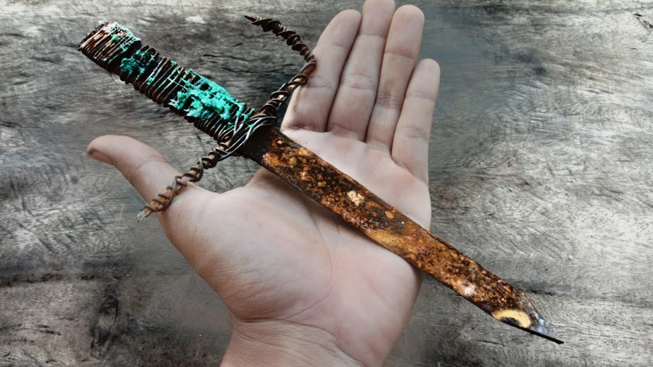Restoration of an ancient rusty sword, about 371 years old - YouTube
