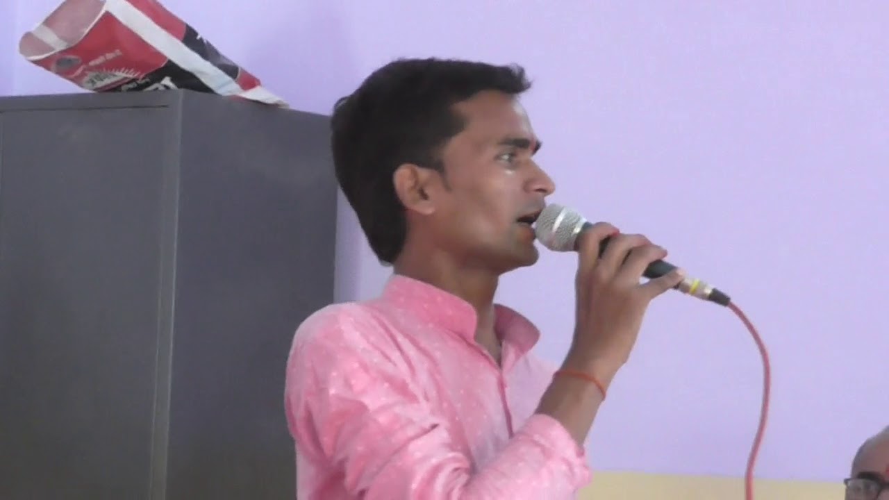 Singer anuj diwana stage so - YouTube