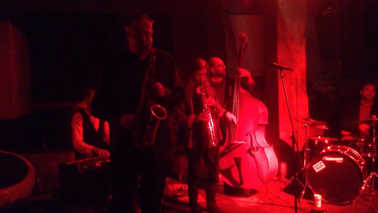 Kind of Red - Jazzy Berlin Gretchen - YouTube