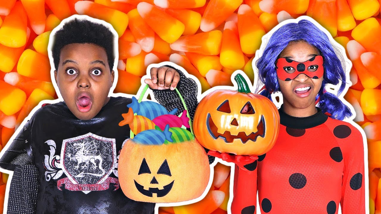 Halloween CANDY Skits 🍭🍬 - YouTube