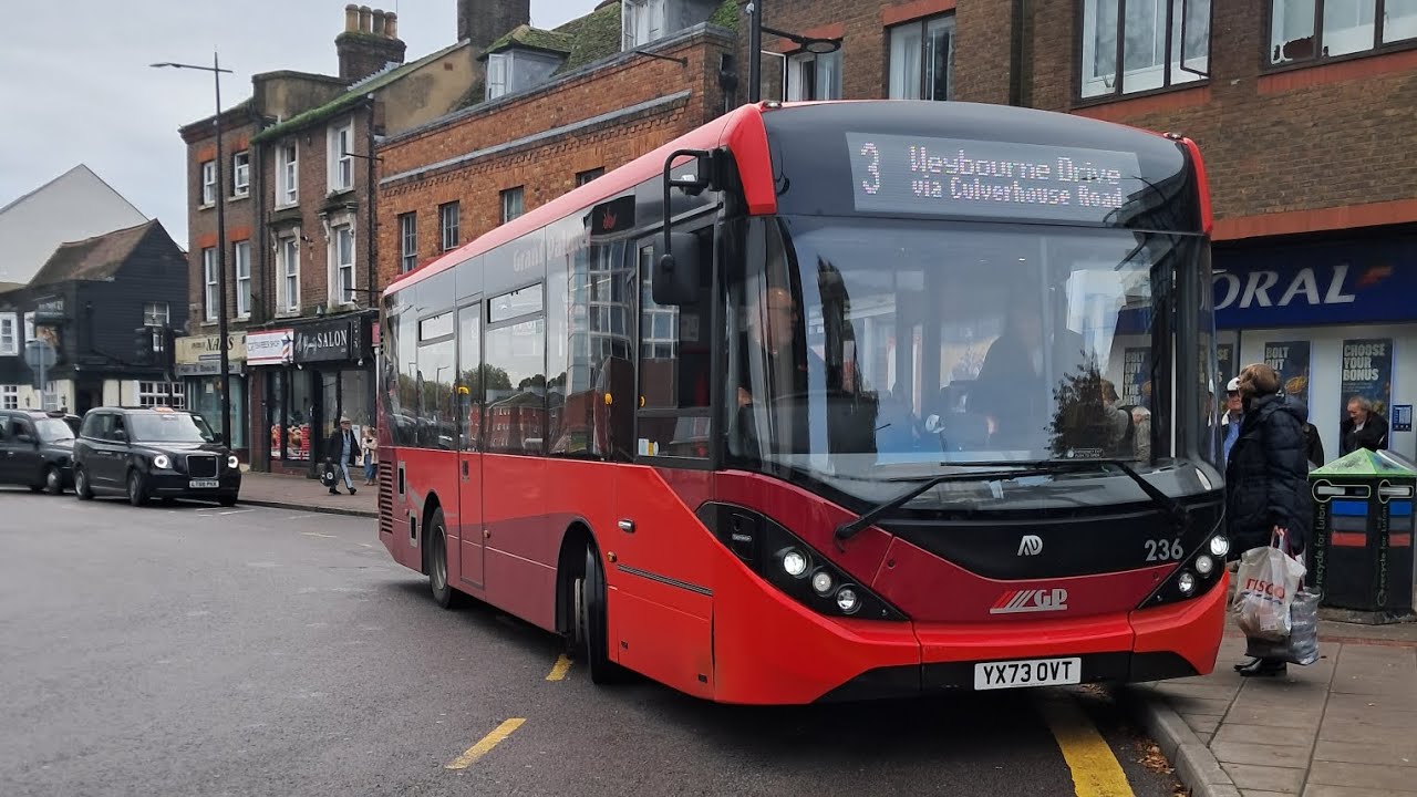 *Nice ride* on grant palmer ADLENVRIO200MMC 236 YX73 OVY on route 3 ...