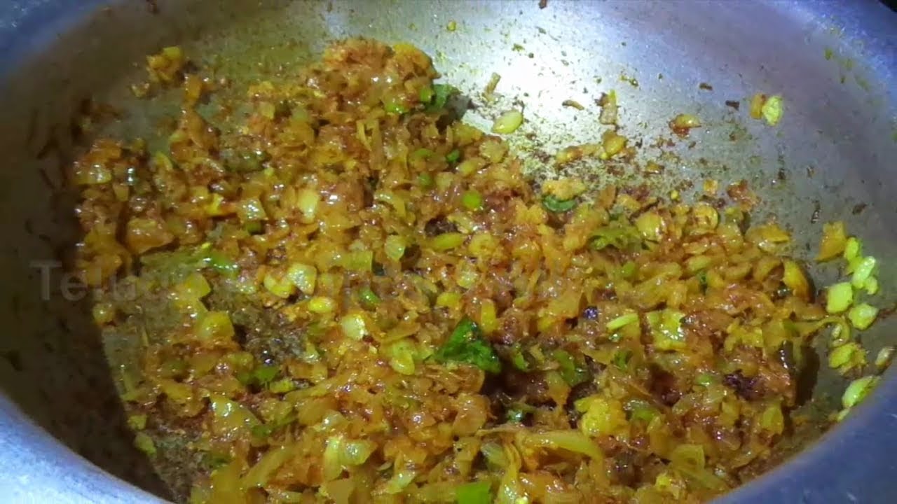 How to Make Onion Curry / Ullipaya Kura Recipe in Telugu - YouTube
