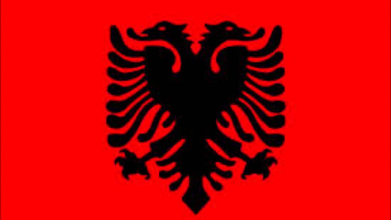 Ensemble Tirana Thëllëzë Qe Shkel Mbi Vesë - YouTube