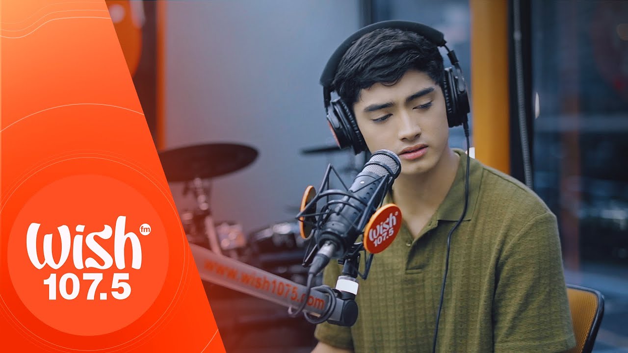 Patrick Quiroz performs "Dito Ka Lang" LIVE on Wish 107.5 Bus - YouTube
