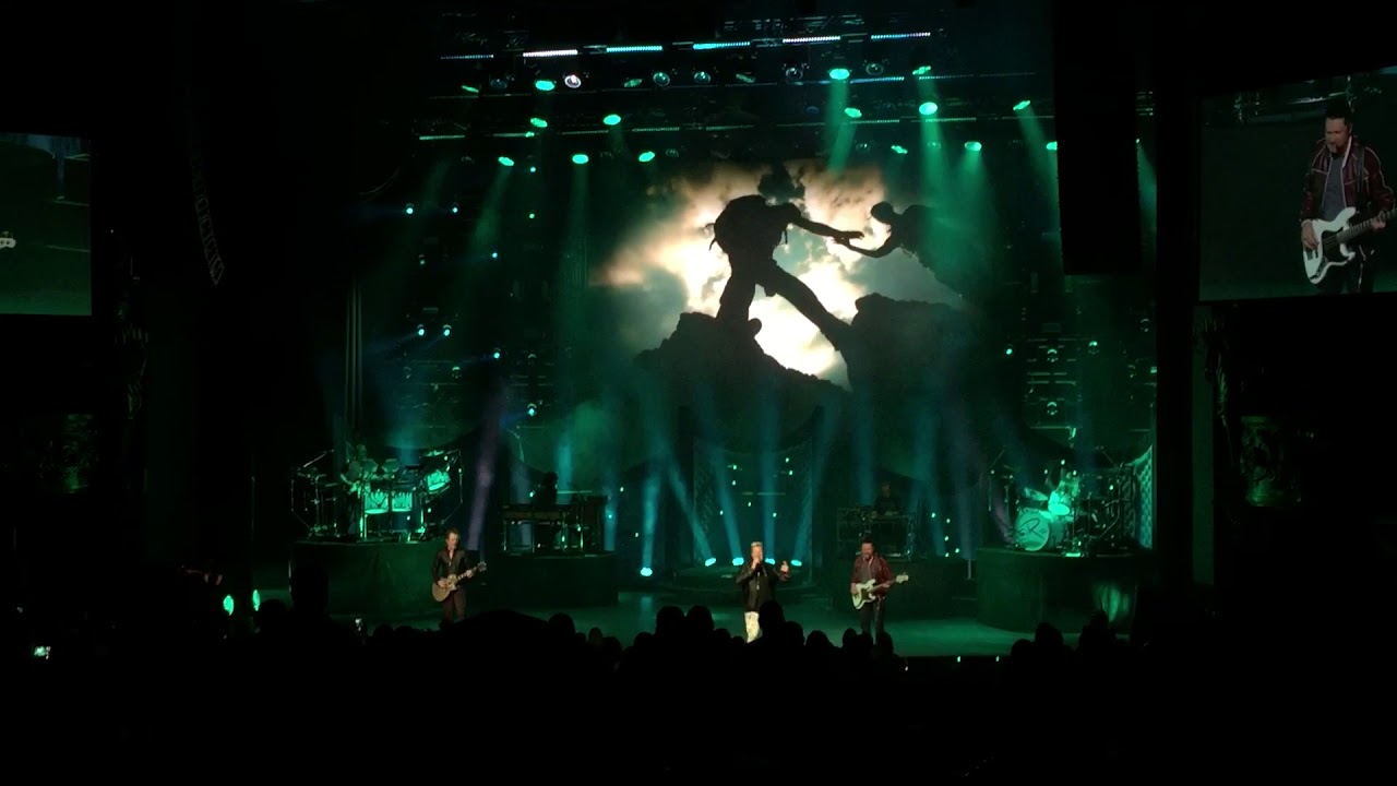 Rascal Flatts Night To Shine Stand - YouTube