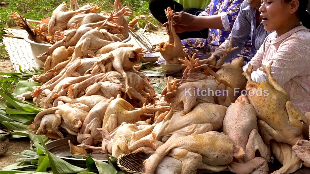 Cooking 100 Chickens to Make Donation with 79 Families in Village ...