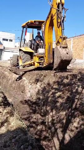 ¿Cómo entrar. una Zanja con Retroexcavadora 🧐? - YouTube