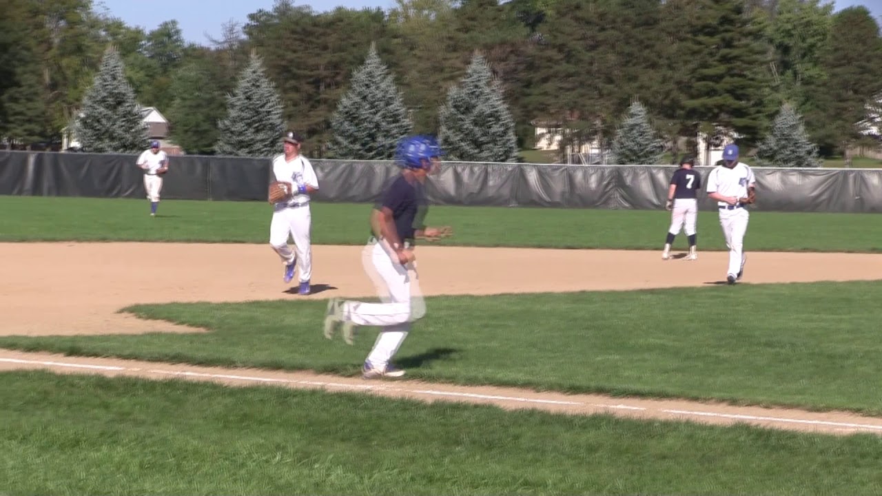 Griff's first live scrimmage at Urbana - YouTube