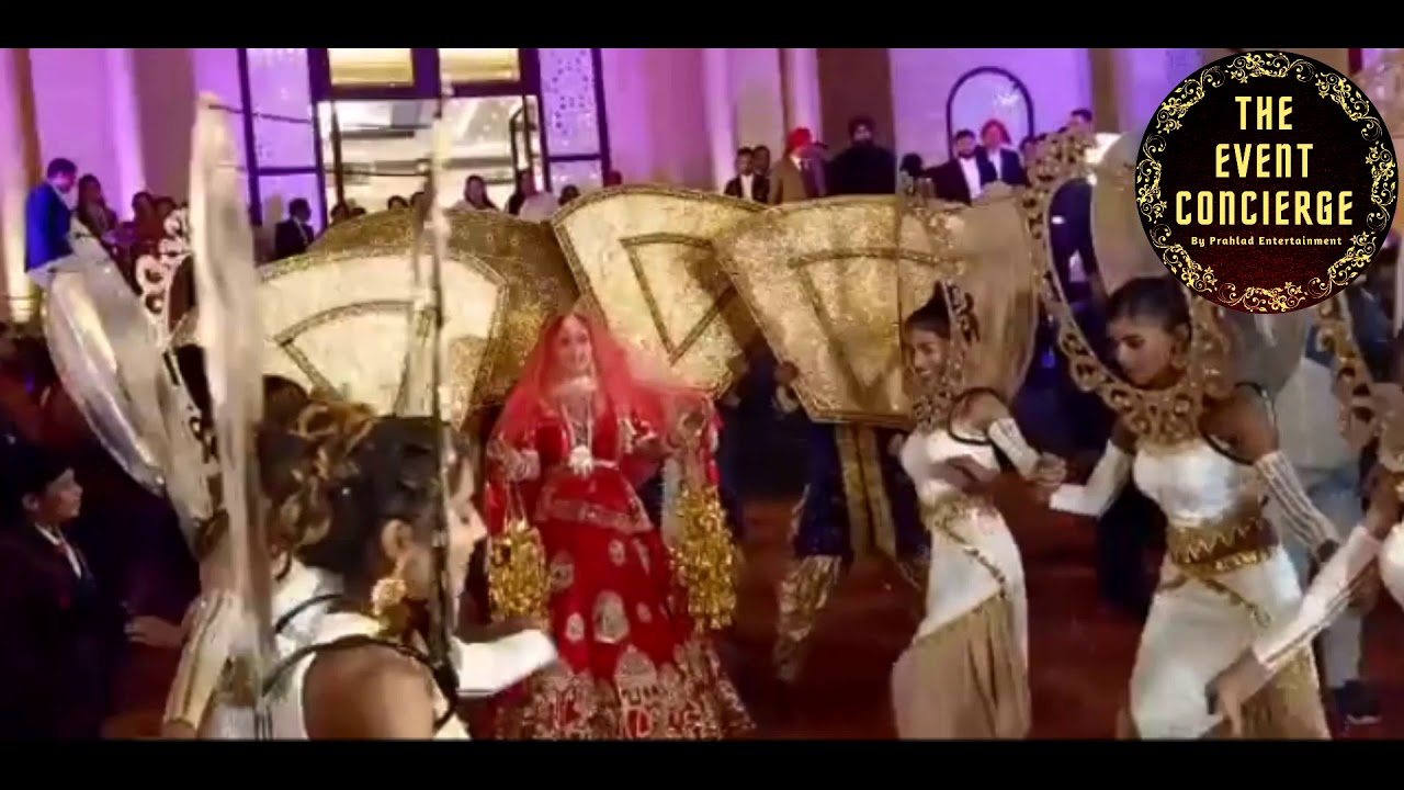 Bride Entry Ideas - Mirror Girls | The Event Concierge, New Delhi | Sameer Gupta +919810740260 ...