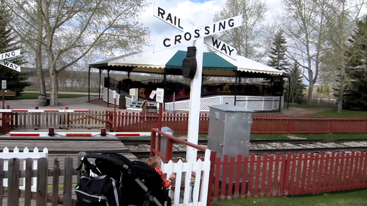 Thomas The Train - Heritage Park - YouTube