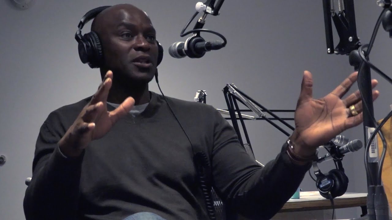 British-Nigerian singer/songwriter, Ola Onabulé | Magz TV - YouTube