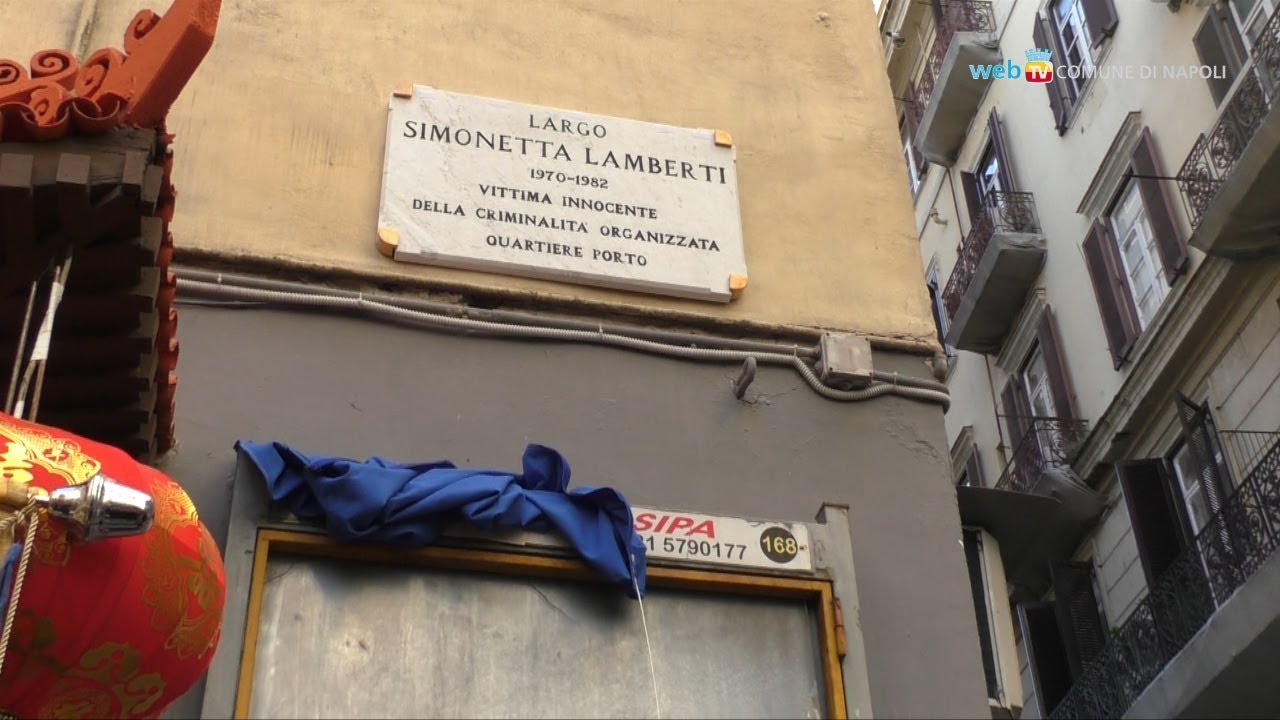 Largo Simonetta Lamberti, il Comune ricorda la piccola vittima di camorra - YouTube
