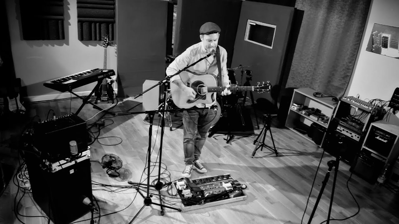 Alex Taylor - Feels Like You Belong (Live @ Charborough) - YouTube