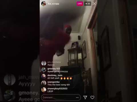 Scrappy Doo L Bopping on Instagram live (FLEXING 10 BANDS)