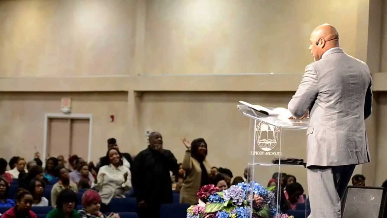 Dr. Marcus D. King Hymn Medley - 11:15am Service at DC3 (2.16.14) - YouTube