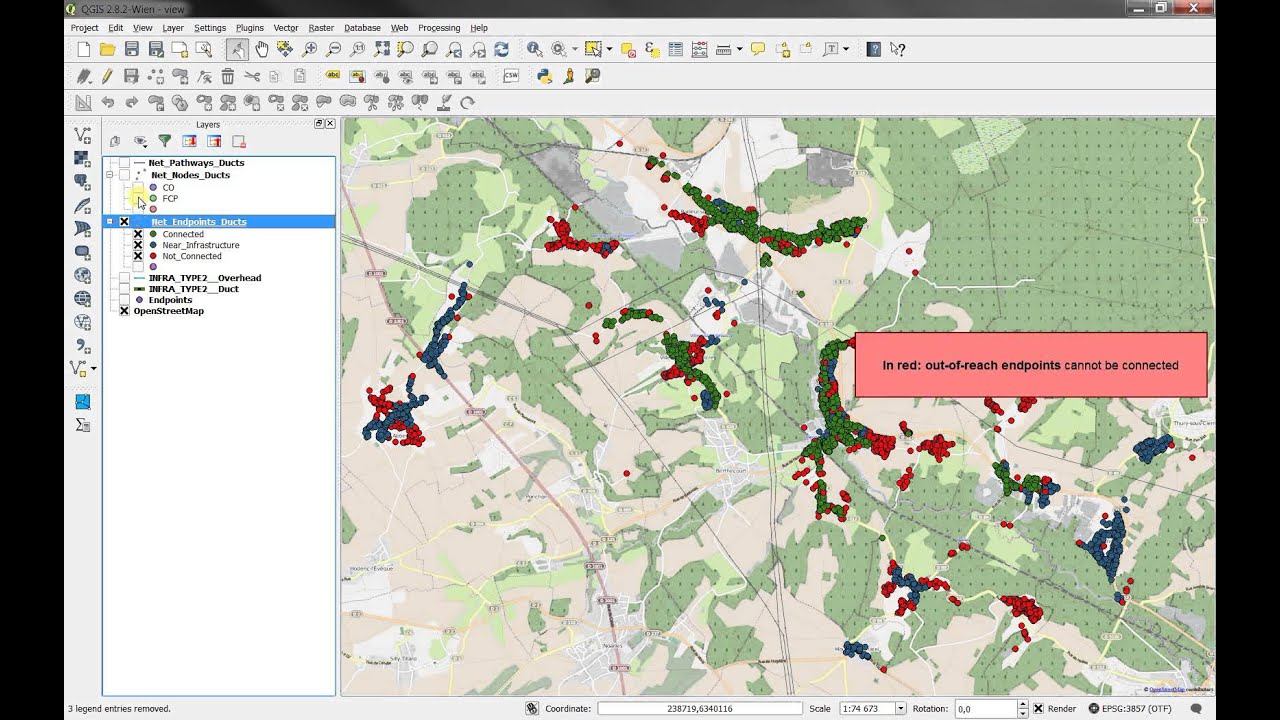 Adding an infrastructure for enhancing the coverage of an FTTH network ...