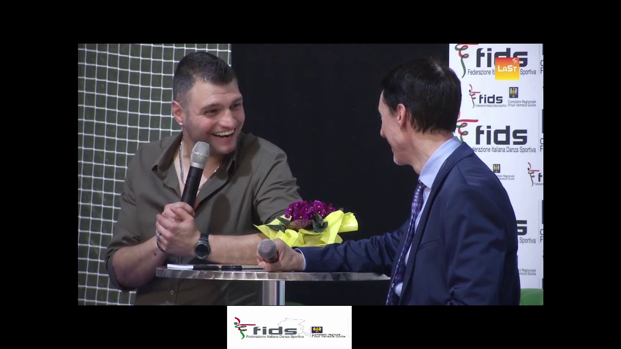 Intervista a Aaron Coslevaz Manzi - YouTube