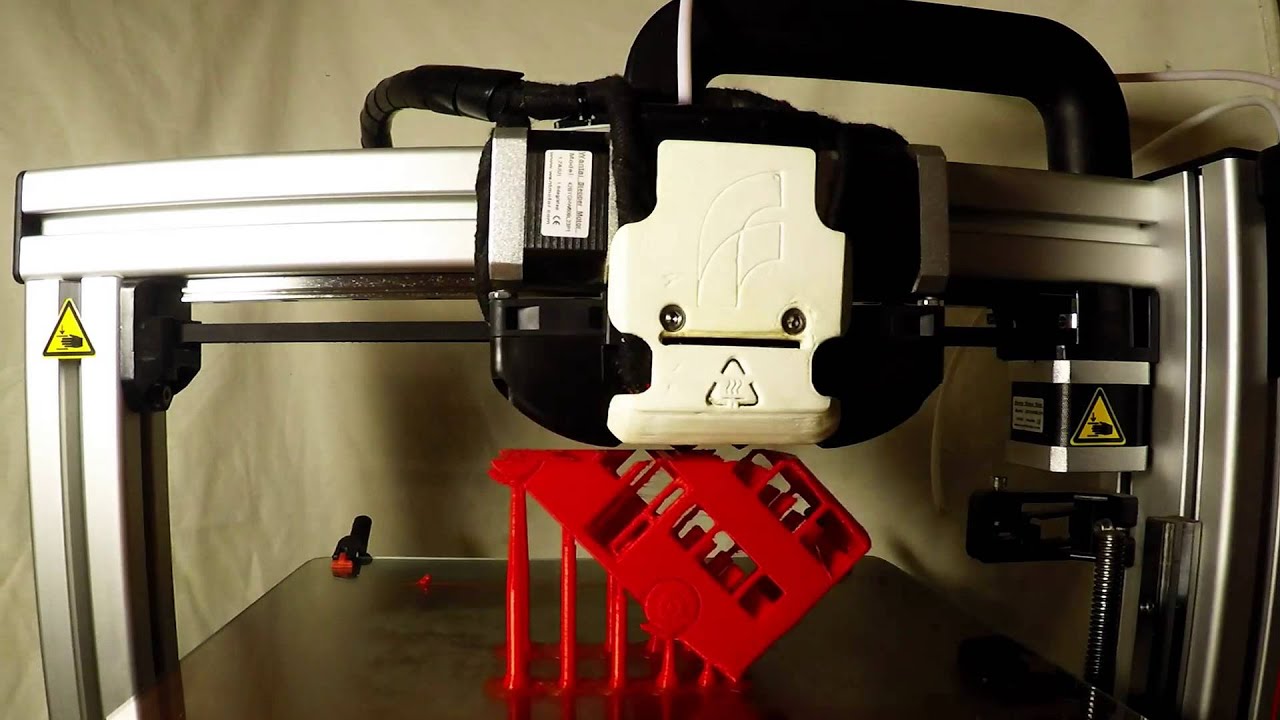 3D Printed New London Bus - YouTube