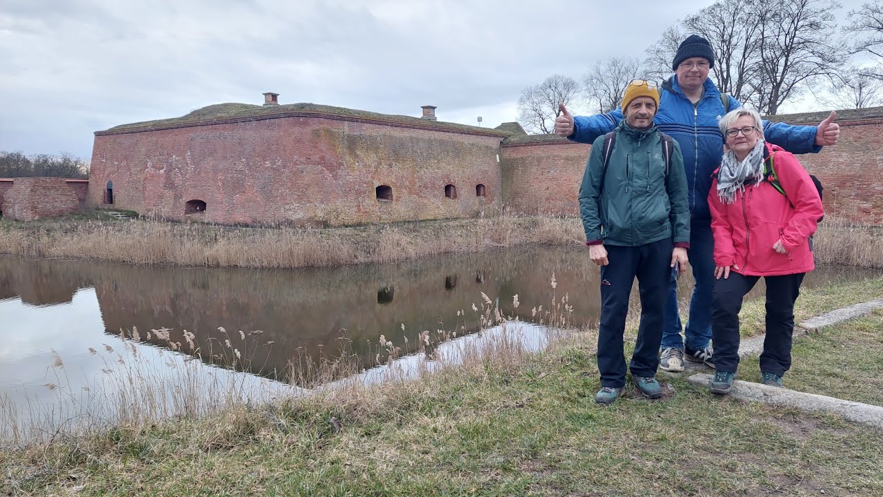 19.12km Rajd z Dąbroszyna przez Fort Sarbinowo do Kostrzyna . - YouTube