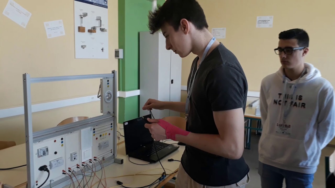 KNX Smart Installation - YouTube