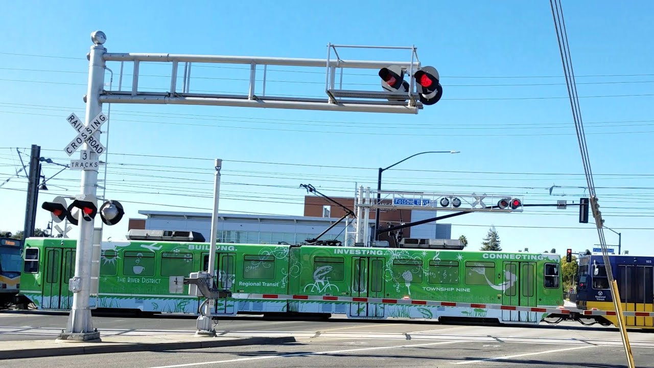 Mather Field Road Railroad Crossing, Sacramento Light Rail Gold Line ...