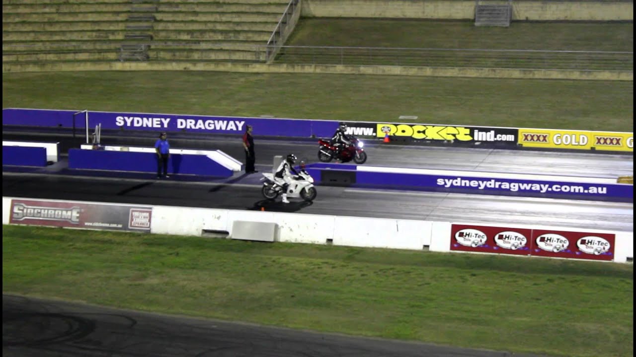 CBR250RR V ZX2R - Sydney Eastern Creek Drag Way - YouTube