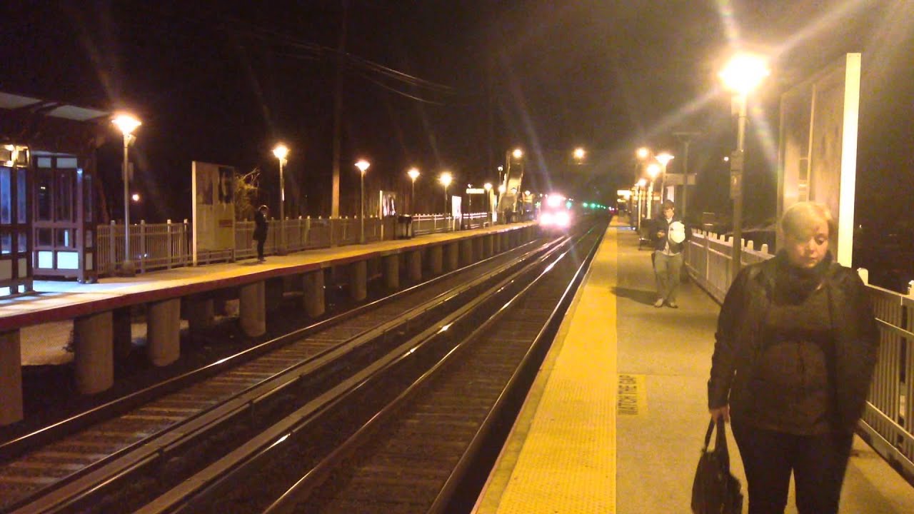 MTA LIRR Bombardier M7 entering Little Neck bound for Penn Station ...