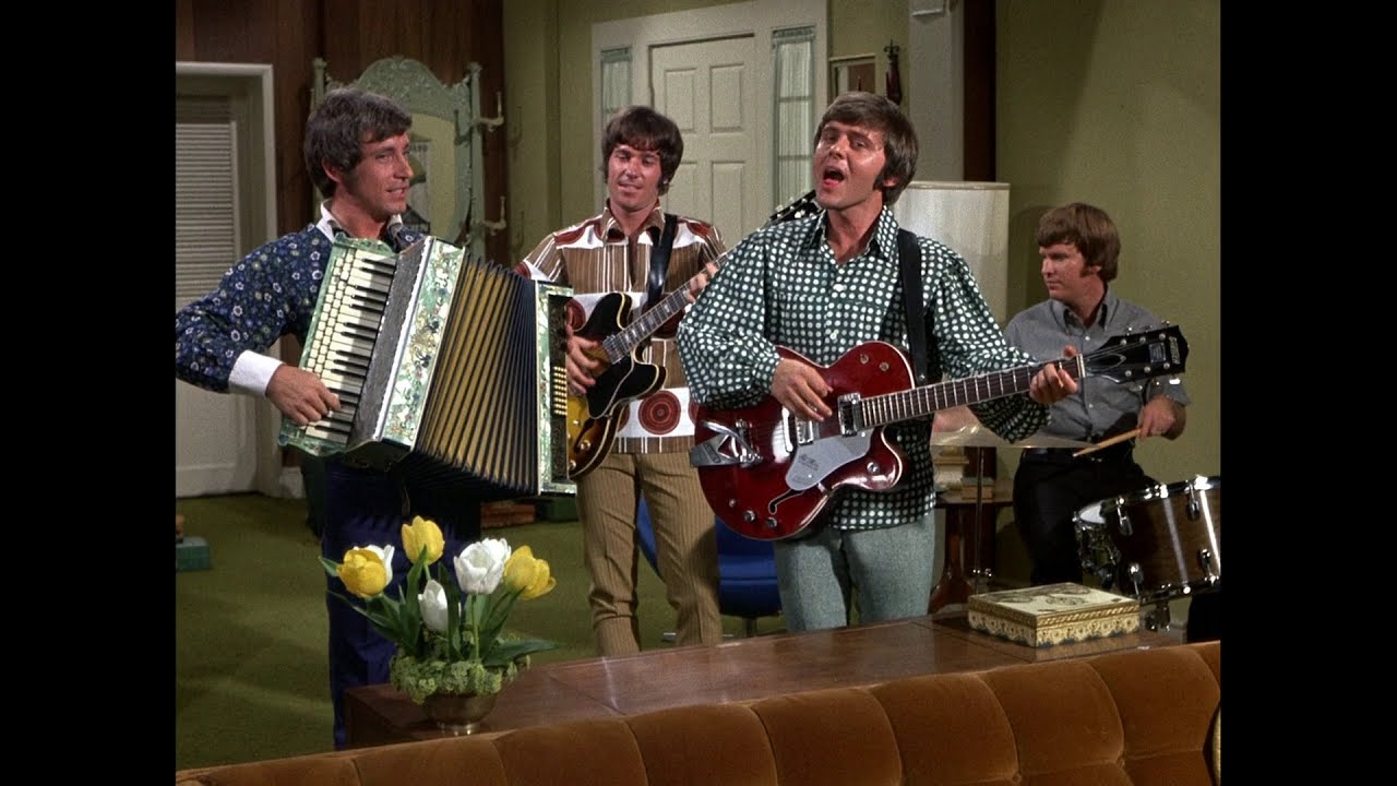 "Girl I'm Out To Get You" by Boyce & Hart - I Dream of Jeannie S03E10 ...