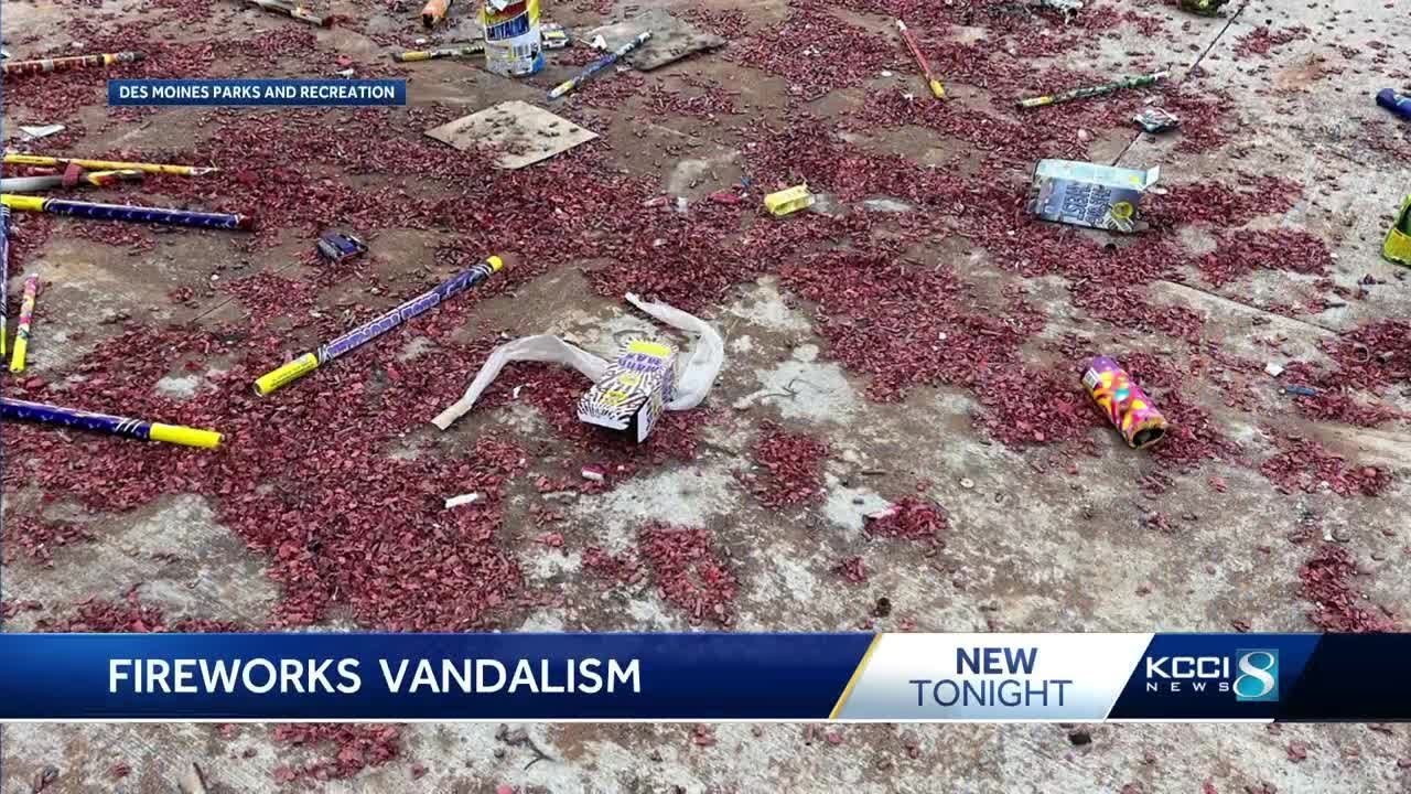 Fireworks litter Des Moines parks - YouTube