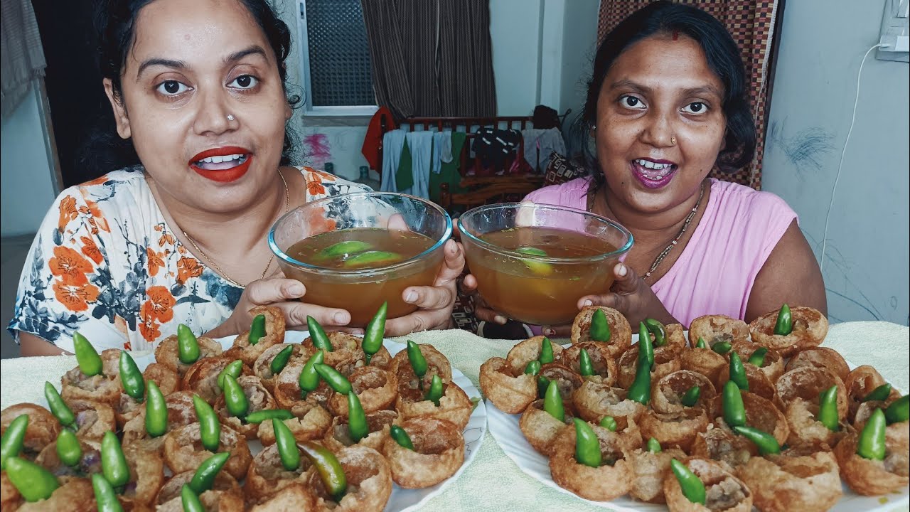 70 Spicy Fuchka eating challenge | Pani puri gol gappa | Khai Khai Mili ...
