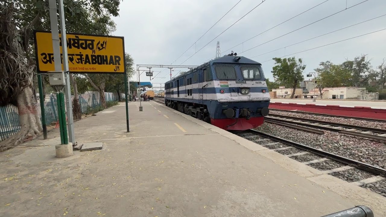 Fazilka Bathinda Express Departure from Abohar Junction with the new ...