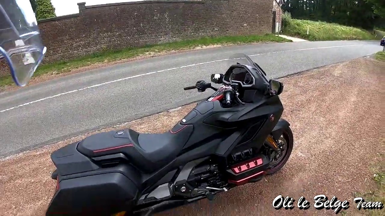 Honda GL 1800 Bagger DCT. L' amour du 6 cylindres! - YouTube