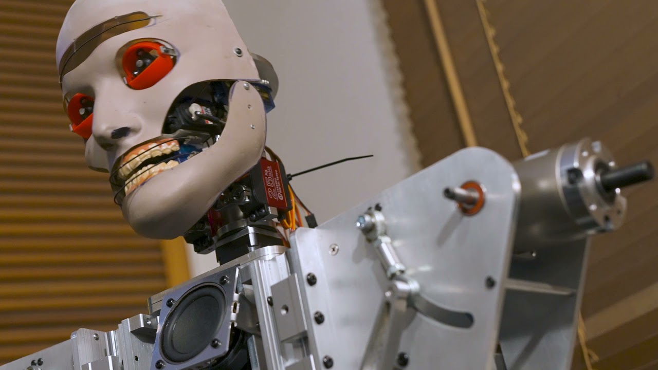Animatronic head and torso testing pololu maestro - YouTube
