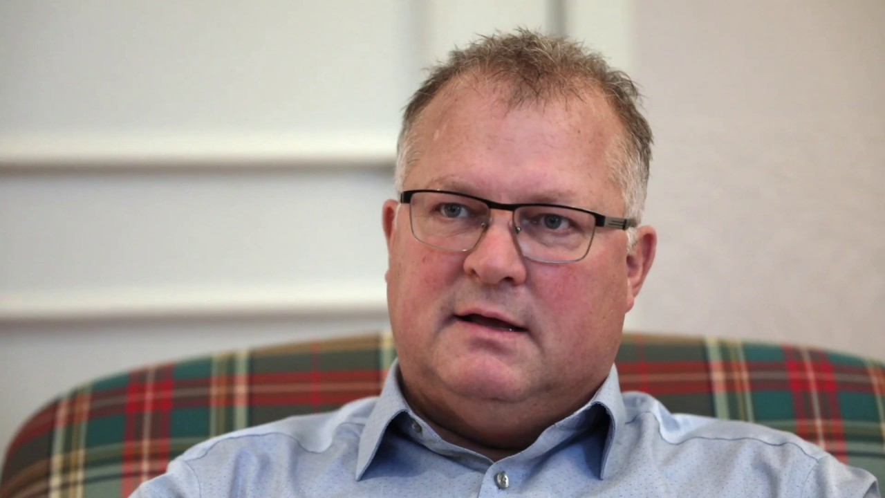 Stephen Locke -Educating citizens - YouTube