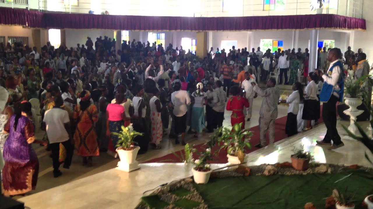 I love African church offerings...! - YouTube