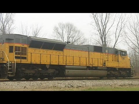 NS 7312- Ex UP SD9043MAC, 12/15/2015 - YouTube
